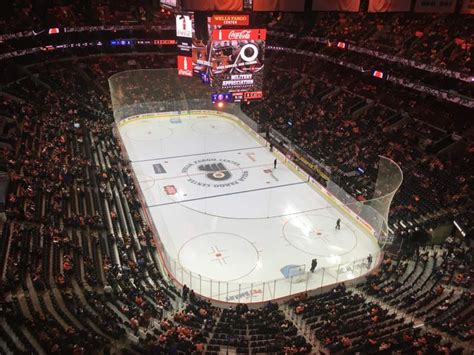 photos of the philadelphia flyers at wells fargo center