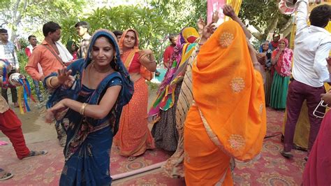 शेखावाटी औरतों का डांस Rajasthani Girl Dance On Dj Rajasthani Girl