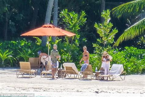 Bikini Clad Jennifer Aniston And New Husband Justin Theroux Indulge In
