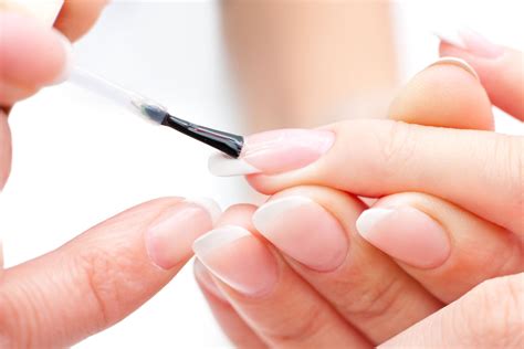 17 Trucos Faciles Para Lograr Una Manicura Perfecta En Casa