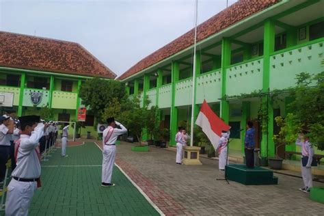 Upacara Hardiknas Tahun 2023 Smp Negeri 11 Surakarta