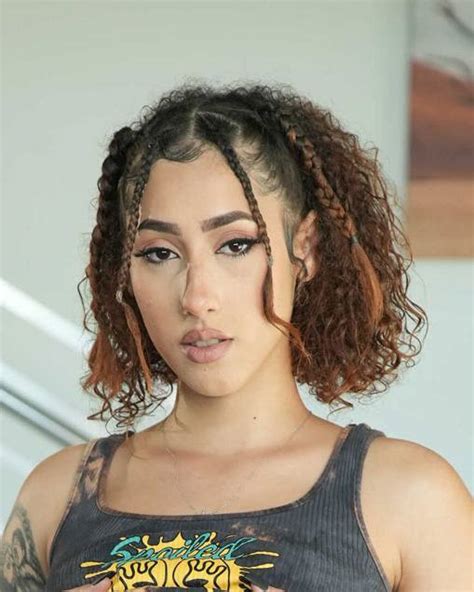 Kira Perezs Instagram Twitter And Facebook On Idcrawl