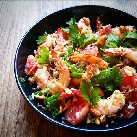 Salade De Crevettes Et Pamplemousse à La Thaï Gratinez