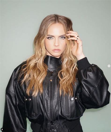 Introducir 94 Imagen Modelo Cara Delevingne Biografia Abzlocal Mx