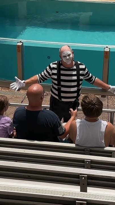 Uh Oh 😂🤣 Tom Mime Seaworld Seaworldmime Funny Shorts Youtube