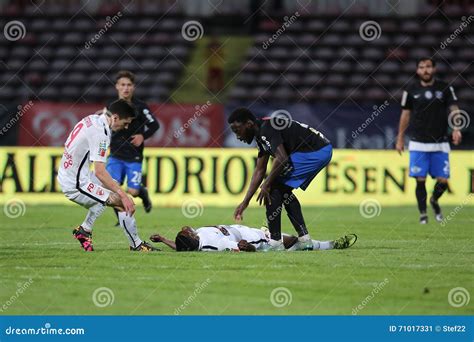 El Futbolista Patrick Ekeng Muere Después De Hundimiento Durante El