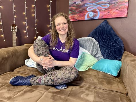 Professional Cuddler Offers The T Of Platonic Physical Touch