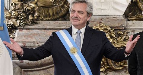 Alberto Fernández Asume La Presidencia De Argentina Prometiendo Frenar