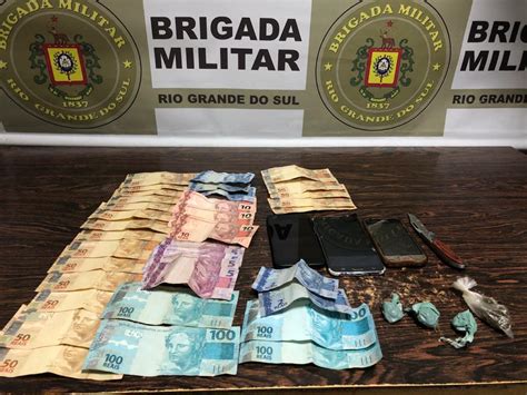 Brigada Militar Prende Dois Homens Por Tráfico De Drogas Ilícitas Online