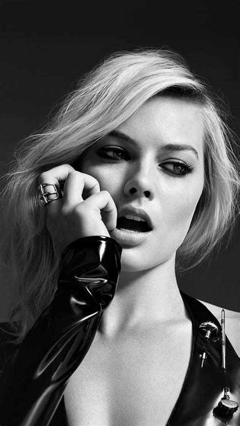 Download Naughty Margot Robbie Black And White Wallpaper