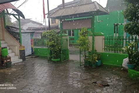 Bpbd Kabupaten Lebak Ingatkan Warga Waspada Banjir Dan Longsor Antara