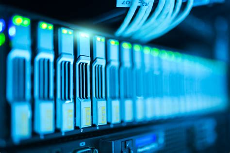 should you migrate databases from oracle to microsoft sql