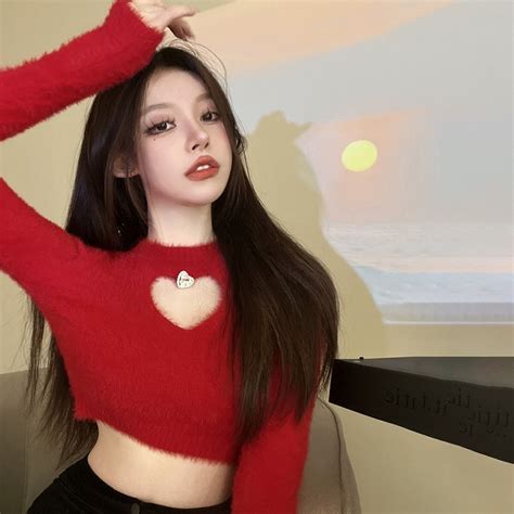 Womens Expose Navel Shirt Wine Red Long Sleeve Solid Color V Neck Top