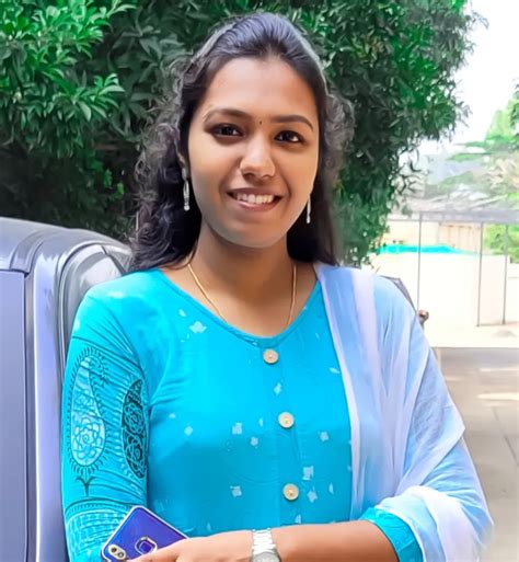 Image result for Alien Short Soundariya