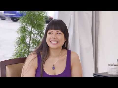 Dermatologist Dr Sandra Lee Tackles a Massive Lump | Dr Pimple Popper S3 E21 | TLC