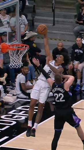 Dylan Harper has been ATTACKING all season with 241 drives leading all rookies, which has created 96 passes and 25 assists off those drives 🔥 Spurs host the Lakers tonight at 9:30pm/et on ESPN! | NBA