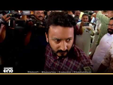 മന്നം ജയന്തി ദിനത്തിൽ NSS ആസ്ഥാനത്തെത്തി രാഹുൽ മാങ്കൂട്ടത്തിൽ