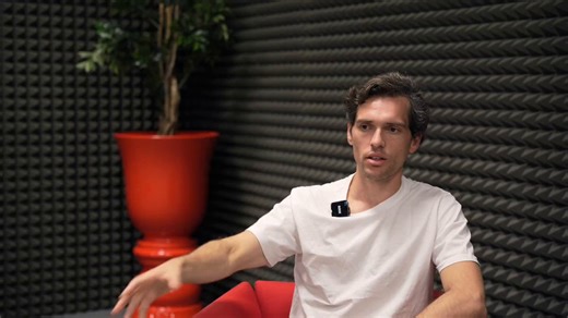 The crypto industry was stunned today by Google Quantum AIs whitepaper.Everyone magically became a quantum expert.We sat down with Benjamin Villalonga from Google Quantum AI to understand the full Quantum Computing Stack from first principles.1 hour. Full conversation ↓