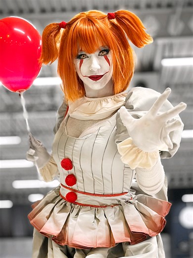 Pennywise the Dancing Clown Cosplay at MCM Birmingham