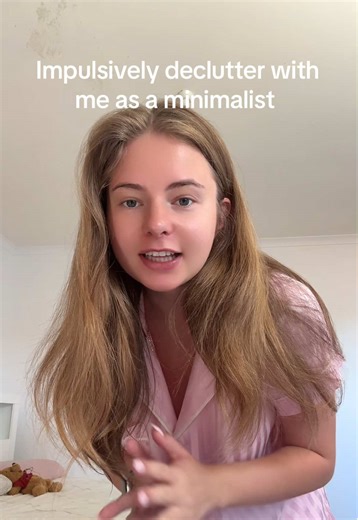 Declutter (impulsively) with me as a minimalist because everything feels suffocating and it needs to go now. #declutter #minimalism #underconsumption #deinfluencing #clutterfree