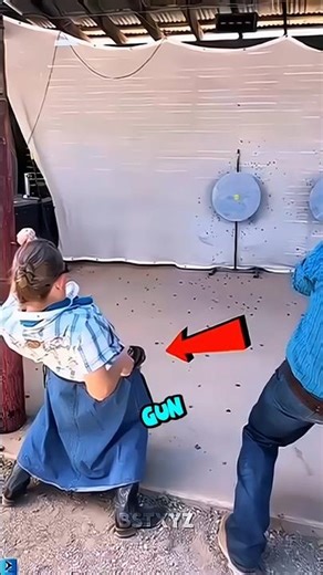 World’s Fastest Gunslinger Ever Recorded 😱#shorts