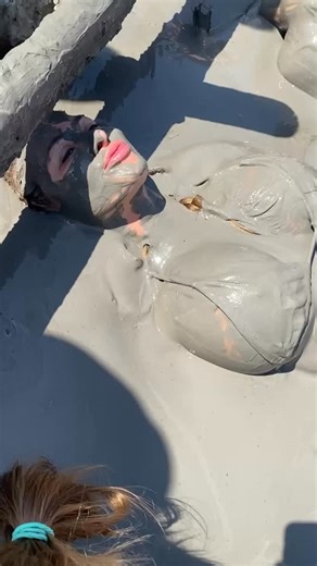 Mud and relaxation found at Totumo Volcano outside Cartagena Colombia! Would you brave the warm mud volcano bath? 🌋 | Francia James