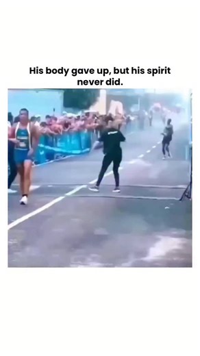 Theviralblendhub on Instagram: "The X post features a viral 20-second video from a April 21, 2025, race in Ji-Paraná, Brazil, showing a male runner collapsing in exhaustion meters from the finish line but crawling across amid cheers, captioned "His body gave up, but his spirit never did." Posted by @akuhayum , a user who shares random inspirational videos, the clip has garnered over 759,000 views and 12,800 likes in two days, highlighting themes of mental resilience in endurance sports. This foo
