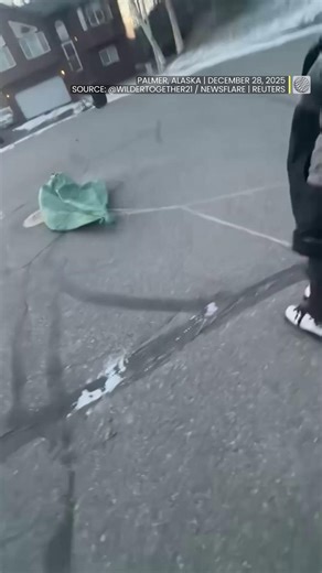 Well, that escalated quickly.... 💨 This is what happens when you combine rollerblades, a tarp, and 140 km/h winds in Alaska. Watch more video: https://ow.ly/VU8t50XSyib | The Weather Network