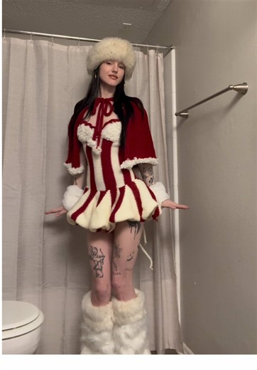 peppermint/candy cane knit santa?! #fyp #knitting #crochet #handmade | knitting