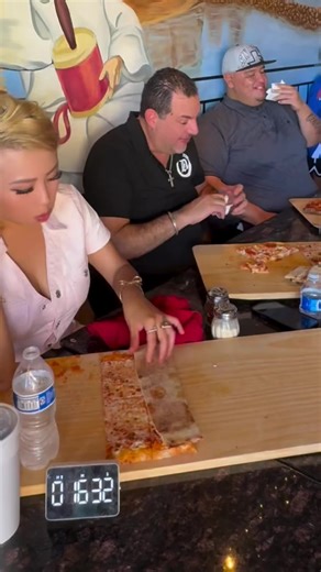 Epic 200-Meter Long Pizza Challenge in Arizona