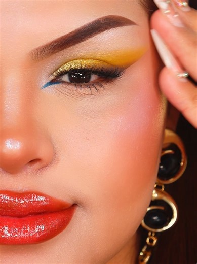 Makeup Glam Tutorial Featuring Cats