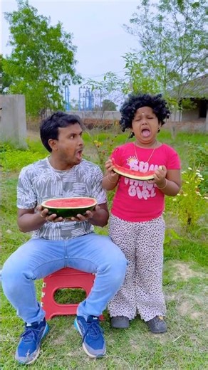 Papa shares Watermelon 🍉 with cute girl 🥰 #shorts #funnyvideo #trending #ytshorts