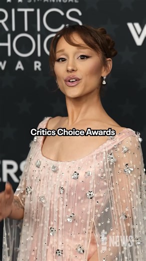 Every color had its moment. 📌#CriticsChoiceAwards #AwardsSeason | E! News