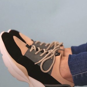 1.1K views · 19 reactions | Combina tus @capodarte preferidos con tus looks del fin de semana. #zapatosinfinitos #difícilelegir Zapato blanco: (142302) $69.95 Zapatillas: (142284) $69.95 | bbb Shoes & Boots | Facebook