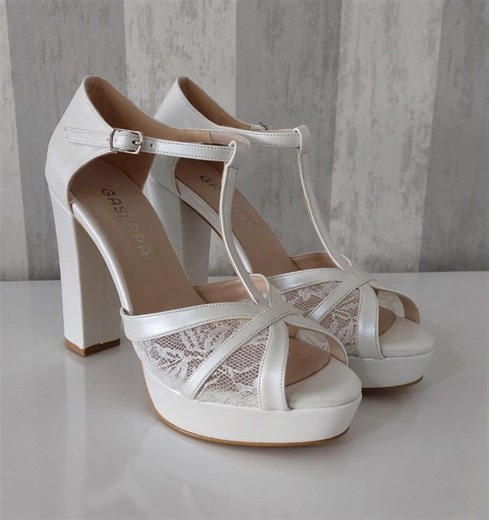 White Lace Wedding Heels, Open Toe Bridal Shoes, Customizable Block Heels, Tax-free for USA - Etsy