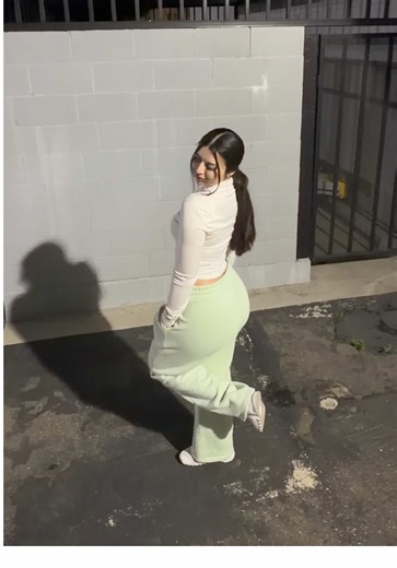 I want all the colors😍 size MEDIUM, color MINT 🍵✨ #gymoutfits #comfrt #comfrtsweatpants #gymgirl #teresabarajas @Comfrt