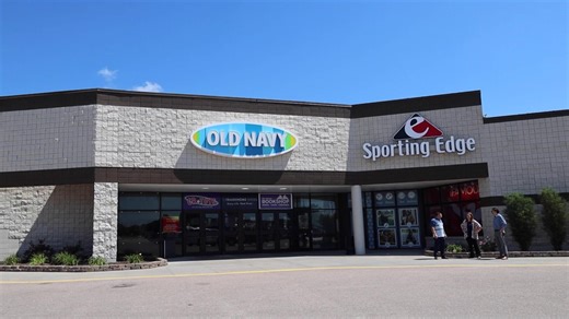 Scott Ehmke, Portfolio Manager at Hilltop Mall, Kearney, Nebraska, highlights his experience partnering with GPC to provide fast, reliable internet service for both customers and tenants. He also notes the ease of the installation process and expresses his appreciation for the strong collaboration with our local team. #GPCNetwork | Great Plains Communications