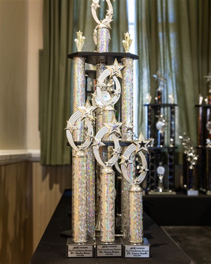 This Is How You Get Off the Doors Fast JKR isn’t about push tactics it’s about replication, discipline, and helping others move faster than you did. One year in, Golden Door earned, leaders built, systems working, proof that when you serve, you scale. High tides raise all ships, and that’s how real winners are made at JKR. #JKRNation #JKRWindows #DoorToDoorSales #SalesLeadership #LeadFromTheFront | JKR Nation