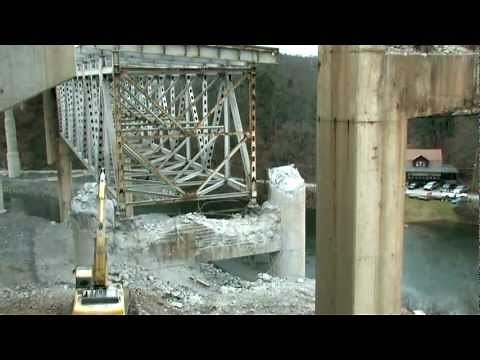 Steel Truss Bridge Demolition - Pennsylvania Turnpike, Mahoning Valley