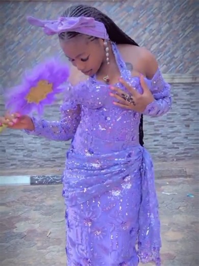 clean dressing 😊no makeup 😍😍 body nah ice cream💝💝 dress made by mua 🥹🥹 everything come become stunning 🔥🔥🔥 I say make I hype myself small 🙈🙈🙈🙈 am a sweet girl 💝💝💝 self love 💕💕💕💕 @Shaxxy🥹💕 #viewers #creatorsearchinsights #viral #ashebi #soundviral