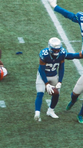 Oh snap! More highlights on NFL » shwks.com/bpfxl3p6 | Seattle Seahawks