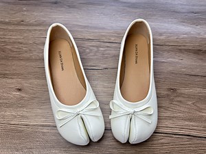 Women’s Leather Tabi Flats - Split Toe Ballet Shoes, Genuine Cowhide, Minimalist Bow Loafers, Japanese Inspired Comfortable Slip On - Etsy Canada