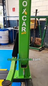 Mecânicos precisam de segurança! O profissional que se valoriza trabalha com mais conforto e segurança. Se você já cansou de macacos hidráulicos que são perigosos e fazem você trabalhar no chão… Você precisa de equipamentos que são projetados com chapas reforçadas e rolamentos de primeira, com a qualidade e proteção que você precisa. Chega de dor de cabeça e dor nas costas! Clique abaixo e garanta já seu elevacar. | Box Car Elevadores