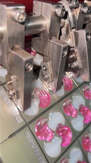 Jingliang laundry pods manufacturer for liquid 4 chamber laundry pods #laundrypodmanufacturer