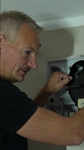 SIEGENIA & ‪@bauforum24‬ - Filterwechsel AEROPLUS WRG smart