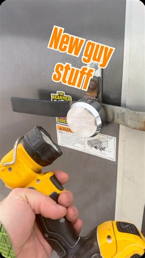 Thebeardedsider on Instagram: "When you ask the new guy to go get the heat gun 🤦🏾🤦🏾 #jokes #newguy #thebeardedsider"