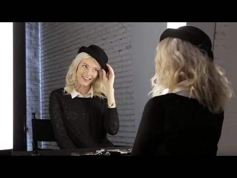 Bright Day Mod Look Eye Makeup Tutorial | Rimmel London