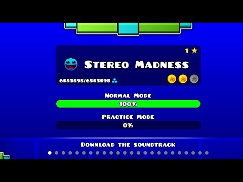 Playing geometry dash first level stero madness