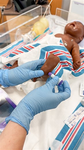 Kristine Tuttle on Instagram: "🦶Newborn Heelstick A heelstick is when a lancet is used to prick a newborn infant’s heel to collect a small sample of capillary blood for labs. It is minimally invasive and newer lancets cause less pain. Many tests require small amounts of blood and a heelstick can be used instead of venipuncture. What kinds of blood tests can be performed with a heelstick? Put your answer in the comments! #newborncare #phlebotomy #nurseinthemaking #babynurse #RNBound #nurs