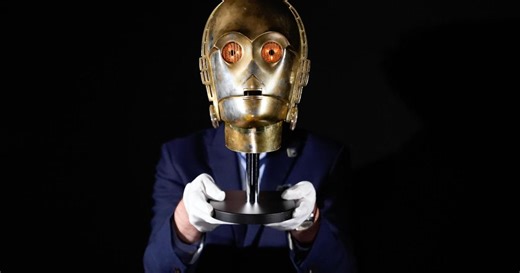 Movie lovers given a bite at Jaws movie prop and Star Wars memorabilia